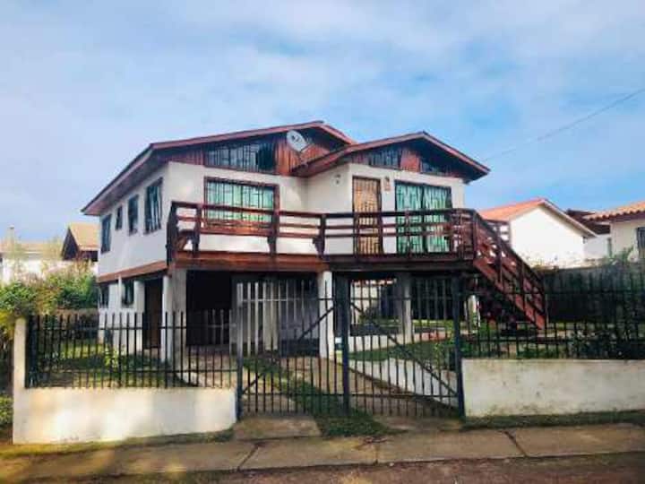 Algarrobo, Sector Canelillo. - Algarrobo