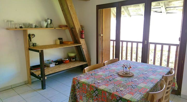 Petit Coin De Paradis, Logement Entier. - Serres