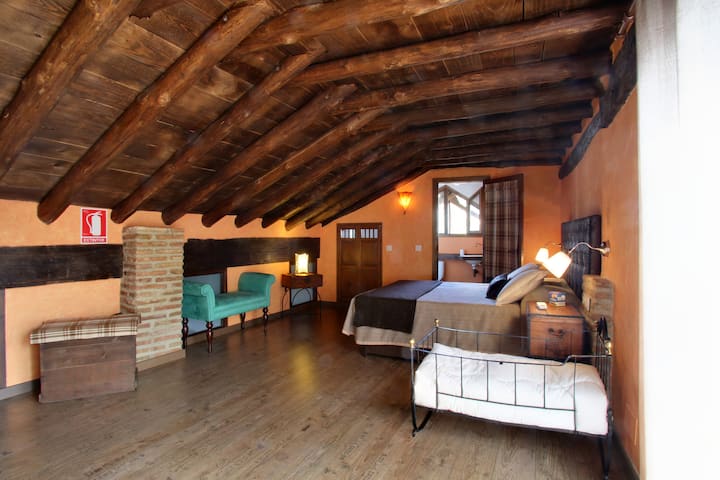 ✦ Luxury Rustic Home From The 1800s✦ - Grazalema