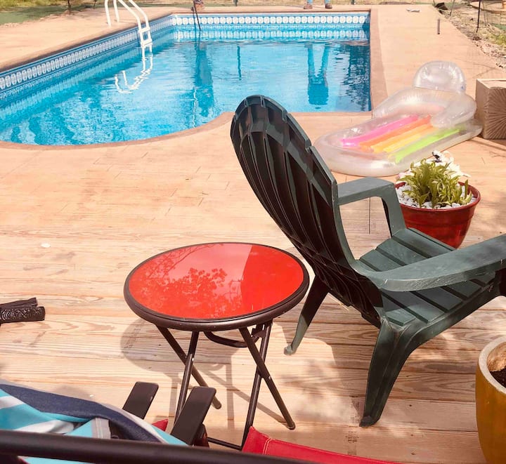 Perfect Location For Hits 2 Min Walk To Show - Germantown, NY