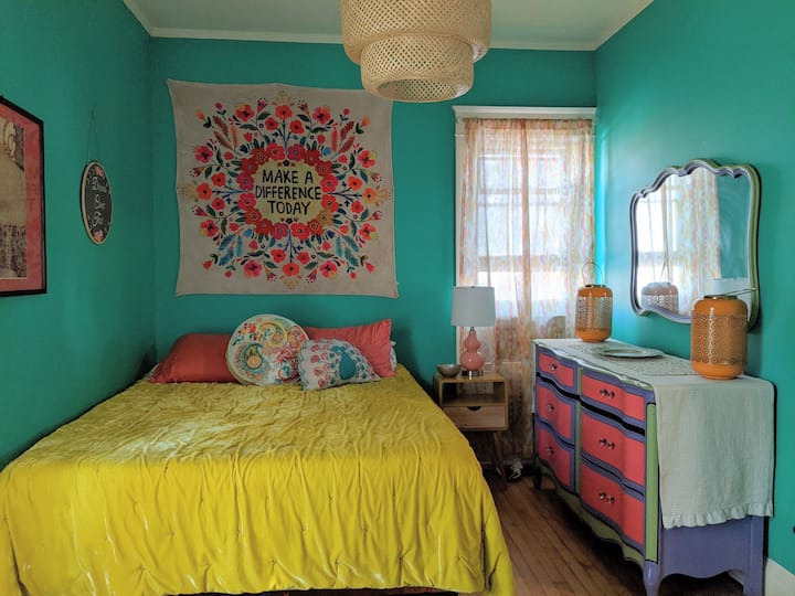 Cartoon Living - Milwaukee, WI