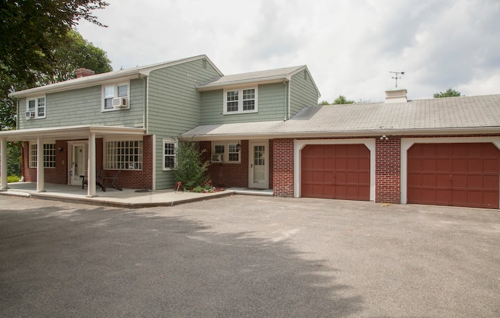 Boston House Rentals - Massachusetts, United States | Airbnb