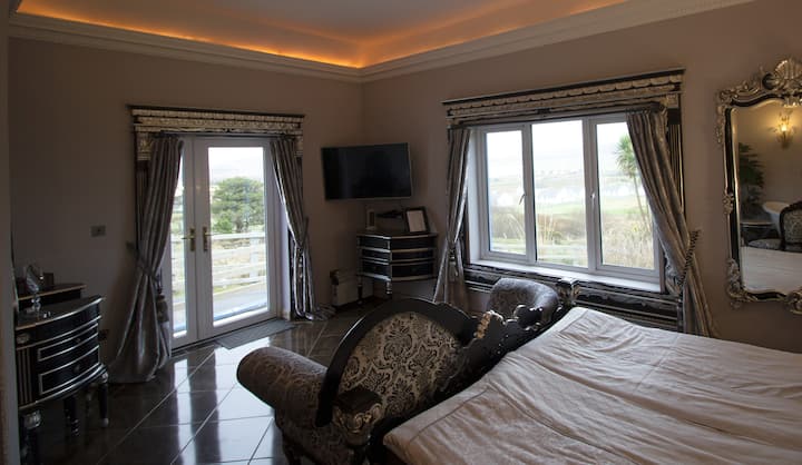 Ferndale - Laguna Veneta - Achill Island