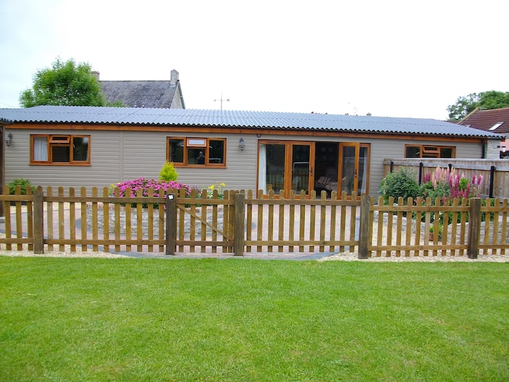 The Old Cowstall  Converted Barn - Glastonbury