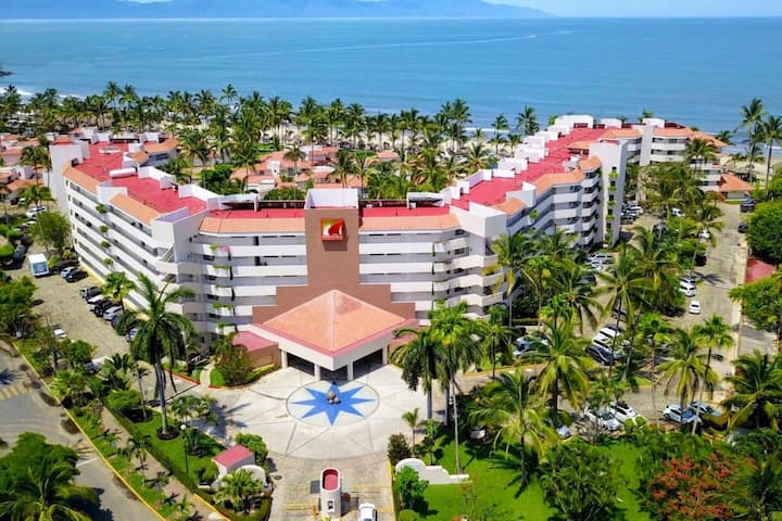 Marina Fiesta, Nuevo Vallarta - Renovated Condo - Nuevo Vallarta