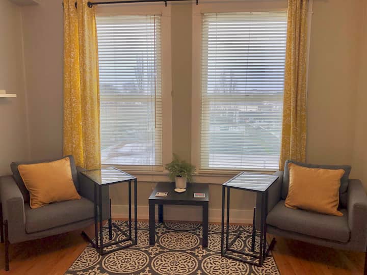 Cozy Apartment In The Heart Of It All! - Portland, OR