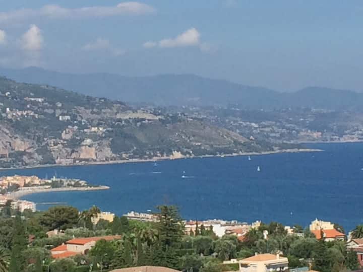 Villa Cyrnos Alojamientos vacacionales - Roquebrune-Cap-Martin, Francia ...