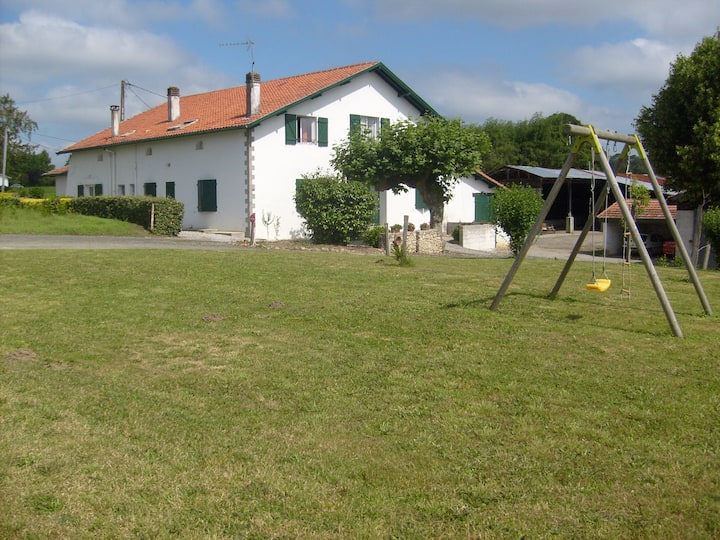 Gite  Cazaubieilh  A La  Campagne - Peyrehorade