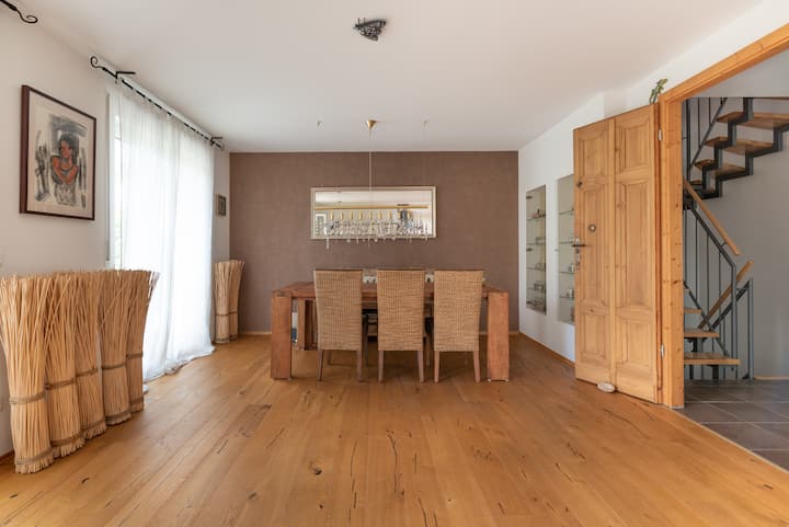 Im Grüngürtel Von Frankfurt / Dhh Mit Charme! - Maintal