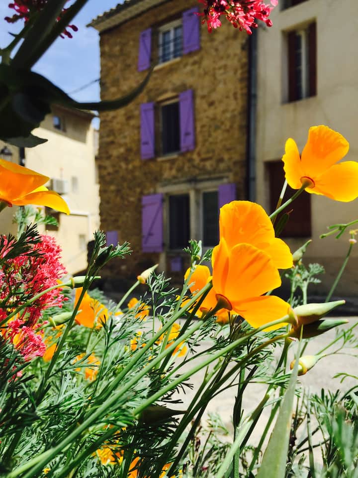 Welcome To The Village Of Rochegude - Suze-la-Rousse