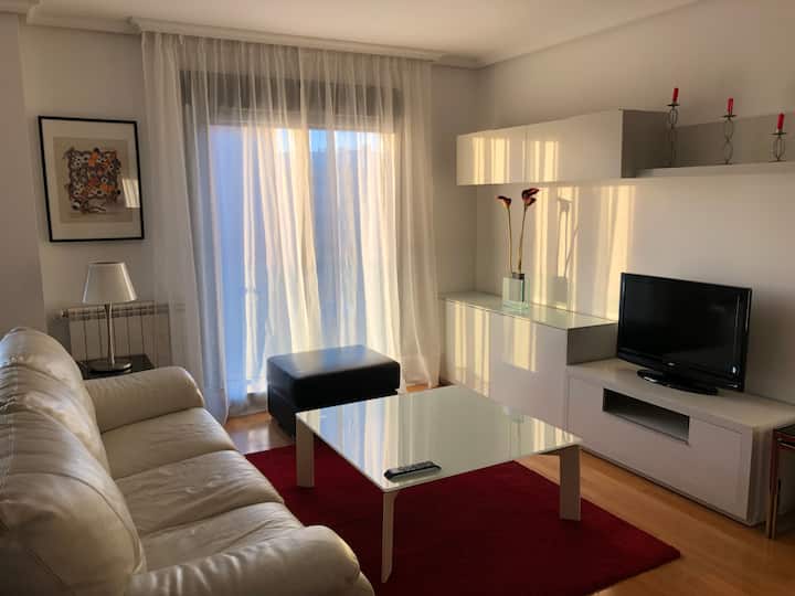 Apartamento De 2 Dormitorios - Adolfo Suárez Madrid–Barajas Airport (MAD)