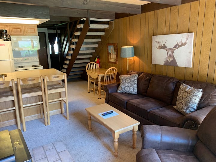09 - 2 Bedroom Studio 1 ¾ Bath - Red River, NM