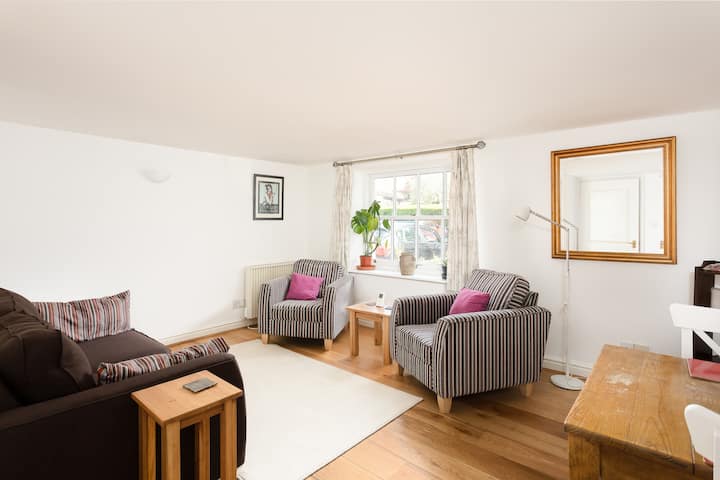Apartment In Quiet, City Centre, Historic Building - Bristol
