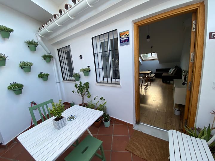 Atico A Pasos Del Centro - Parking & Terraza - Málaga