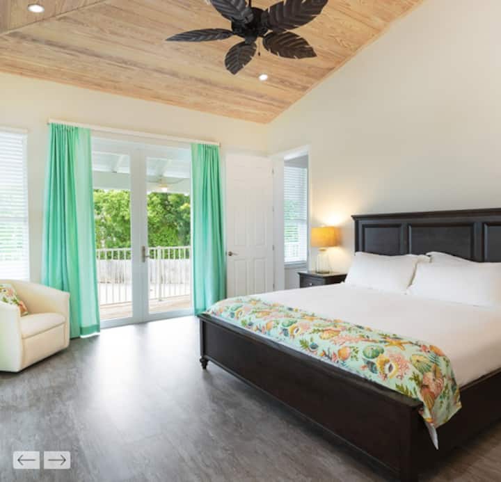 Dolphin 1-bedroom Villa - Key Largo, FL