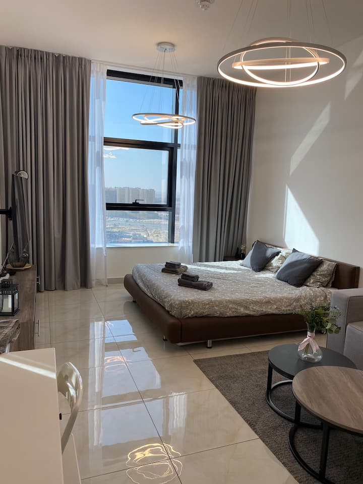 Grand Studio Spacieux Avec Vue Dans Jvc - Združeni Arabski Emirati