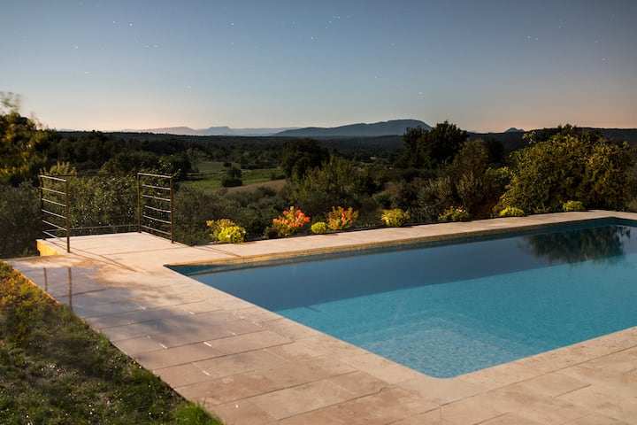Charming Farmhouse In Provence - Aups