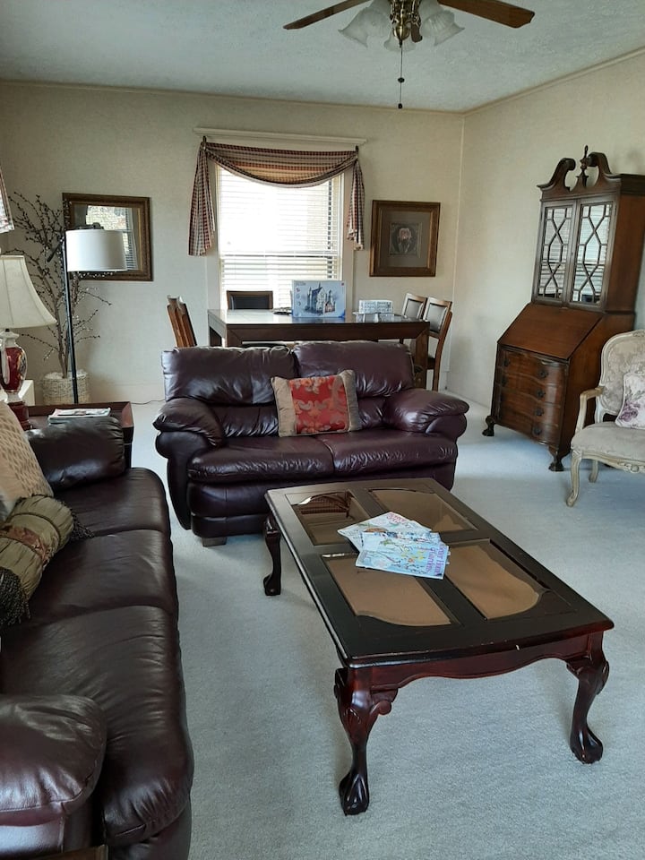 Dinsmore Suite - Punxsutawney, PA