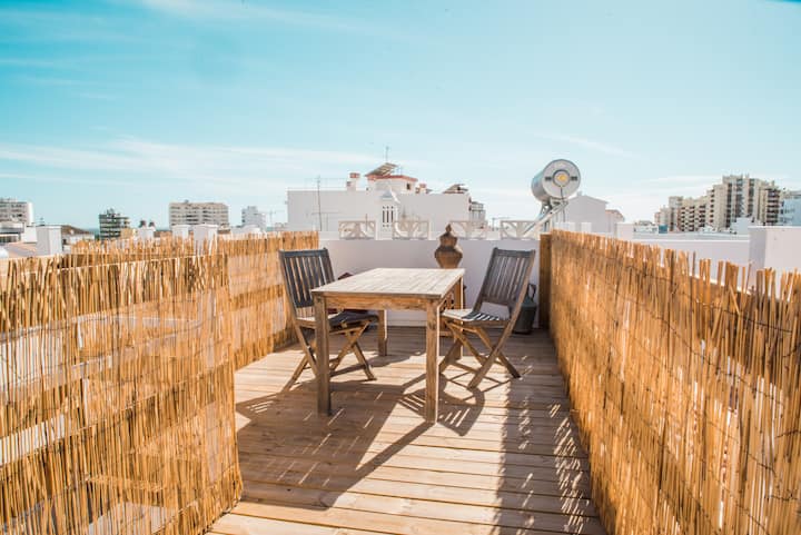 Lovely Bohème Blue House W/ Rooftop & Stork View ☀ - Faro