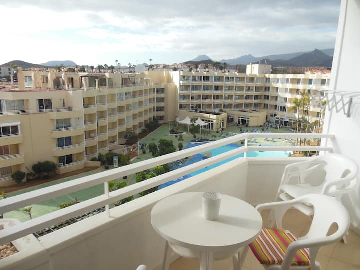 Bright Apartment + Balcony & Pool - San Miguel de Abona