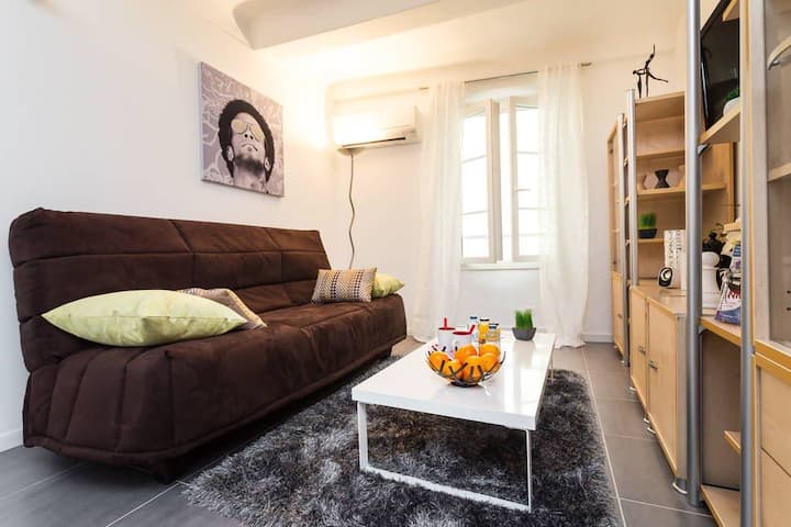 Beautiful Flat In Rue Massena (Carré D’or) - Nice