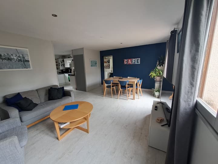 Maison Chaleureuse Avec Jardin - Nantes