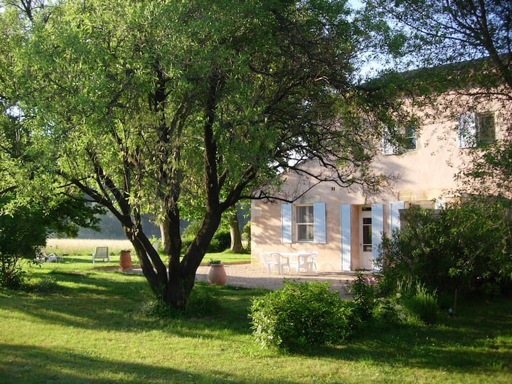 Splendide Gîte De Charme Tout Confort - Les Baux-de-Provence