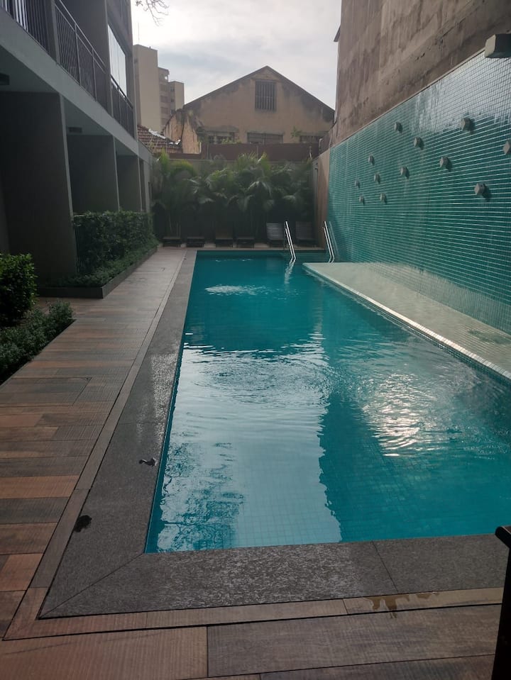 Studiofrentemetrô, Pisc, Acade - Brasilien