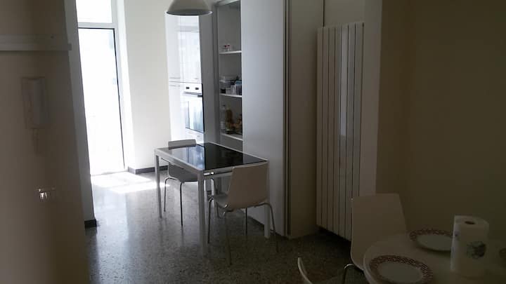 Super Convenient Apt Just In Front Of The Sea - Bergeggi