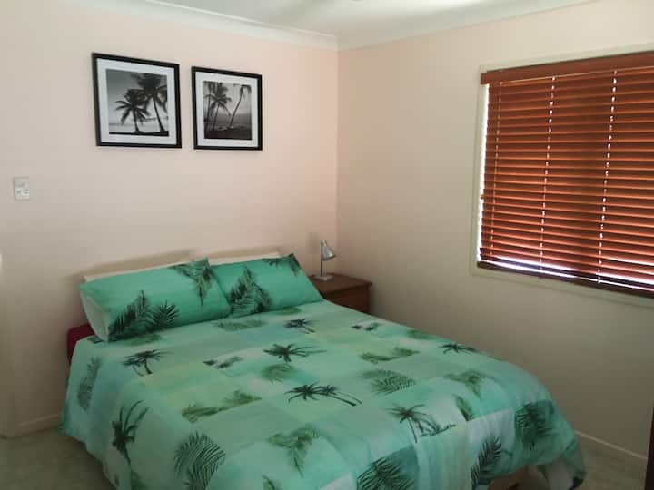 "My Happy Place"   Ayr - Alva Beach  4807 - Ayr