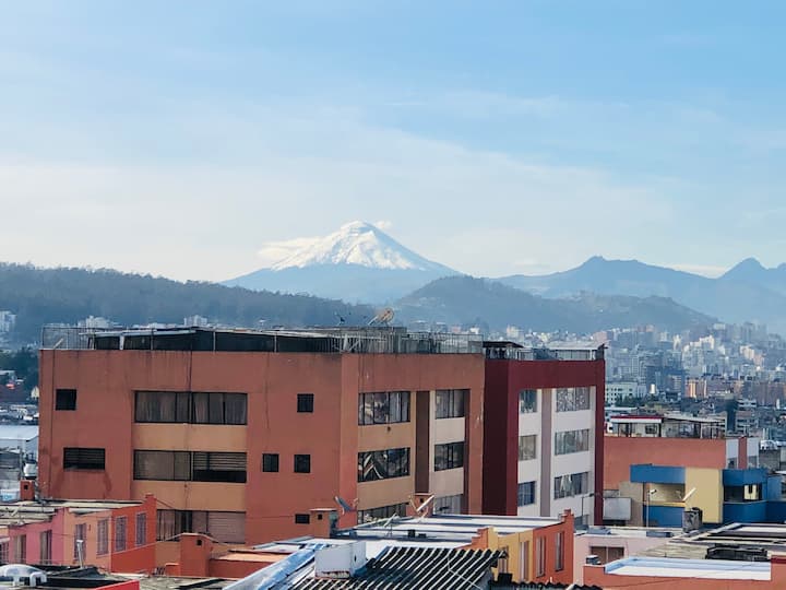 Pequeña Y Acogedora Suite Totalmente Amoblada - Quito