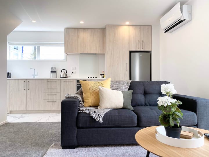 Comfy Entire Townhouse With Enhanced Cleaning - Christchurch