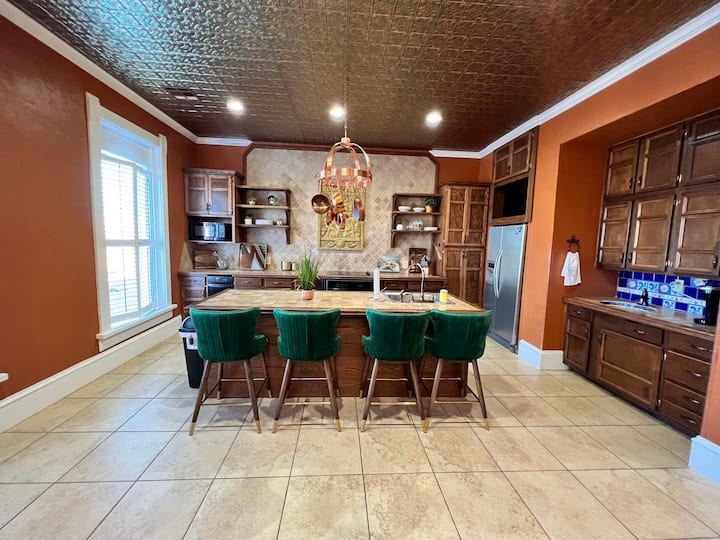 Loft On Main - Boiling Springs State Park, Woodward