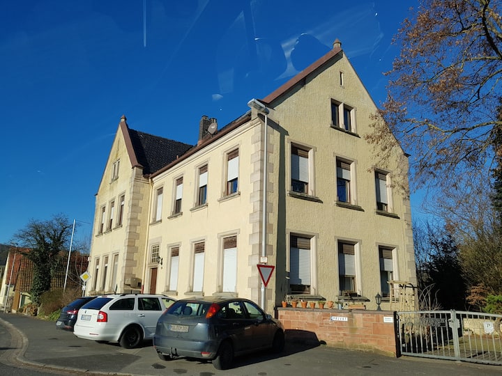Alte Schule Schmerlenbach 1903 Wohnung 60m² - Spessart