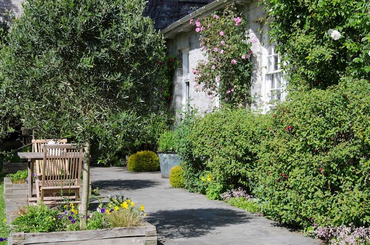 The Wash House - Bridgend