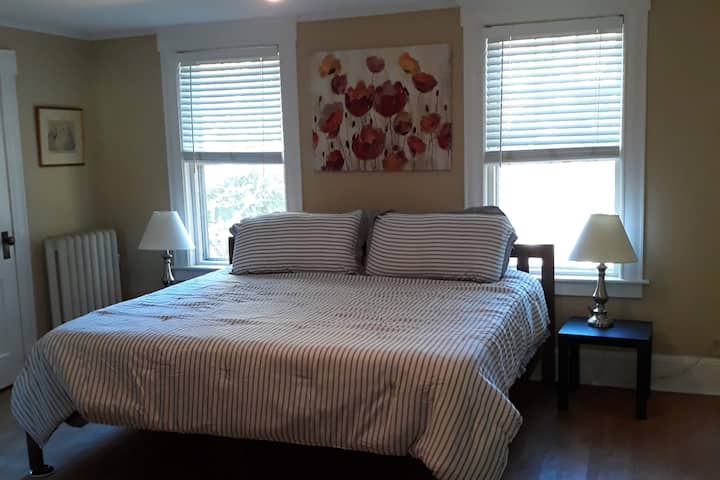 Visit Your Craftsman Home Away From Home Rm 1 Of 2 - Charlestown, NH