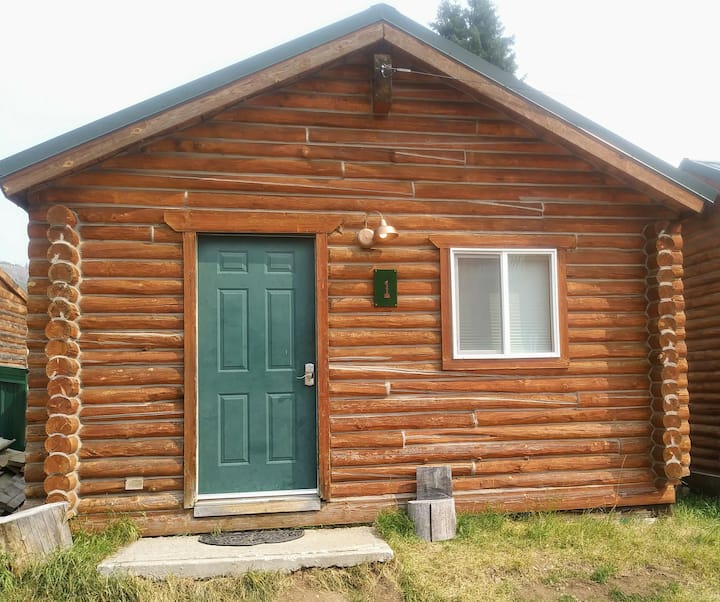 Rusty Hinge Cabin 1 - Cooke City-Silver Gate, MT