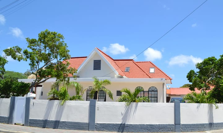 K23 Double Room With Shared Kitchen - Curaçao