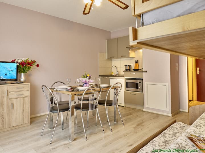 Dans Cité Des Loisirs, Appartement 5 Pers. 35 M2 - Amnéville