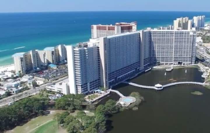 Luxury All The Way! Waterfront 2bdr 2bth Condo - Panama City Beach, FL
