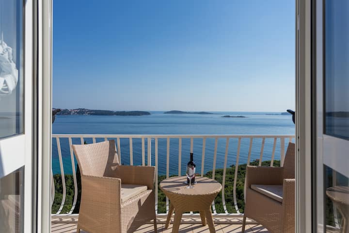 Blue Horizon-apt.ines With Fantastic Sea View - Mlini