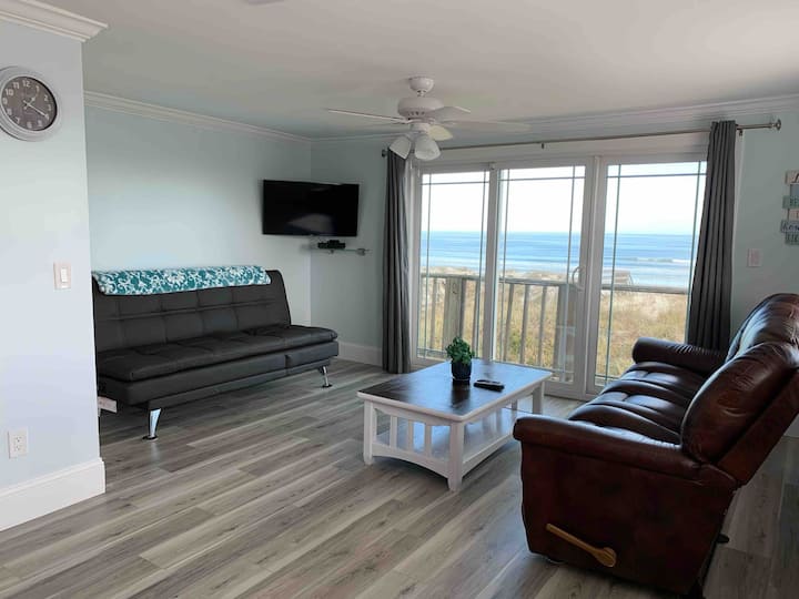 Ocean Edge - 2 Bedroom Oceanview Apartment - Crescent Beach, FL