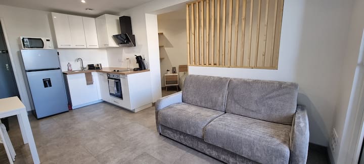 Studio Moderne Avec Terrasse - Montpellier