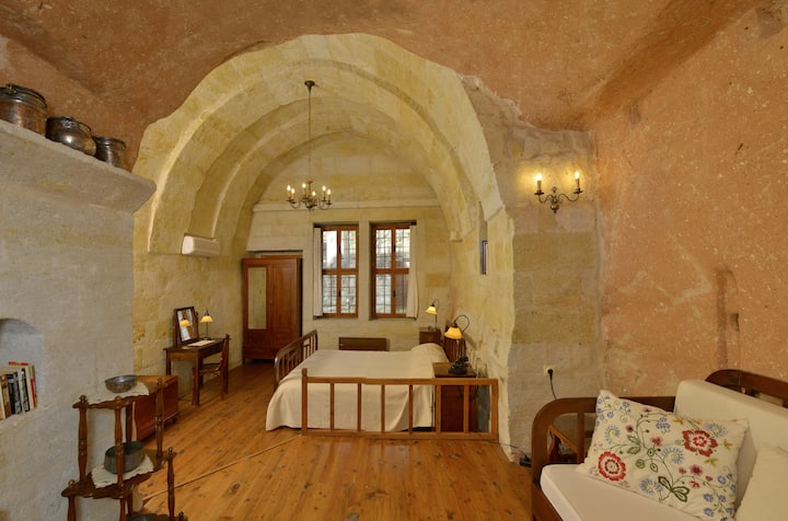 Hideaway Cave House With Garden - Türkiye