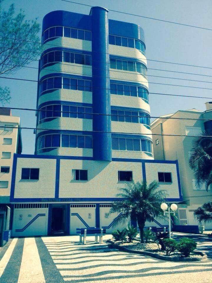 Apto De 03 Dormitórios Com Ar Condicionado  Em  Cc - Capão da Canoa