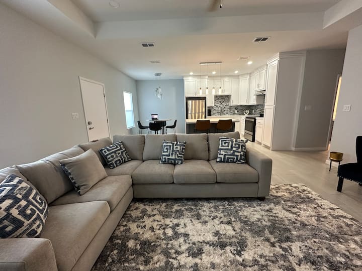 House On Marrs! Near Spacex - Brownsville, TX