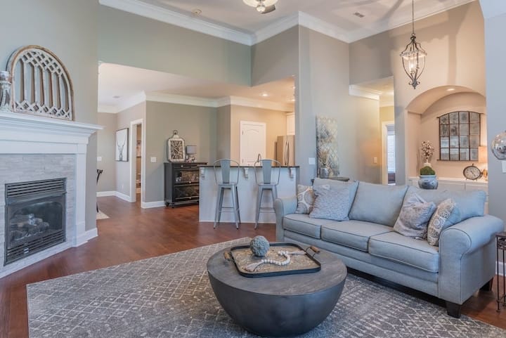 The Bird House — Tranquil Home With 2 Master Br’s! - Starkville, MS