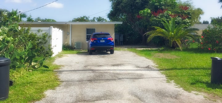 Nokomis Home In A Tropical Paradise. - Venice, FL