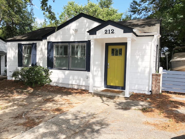 Remodeled Shem Creek Bungalow-walk To Restaurants! - Charleston, SC