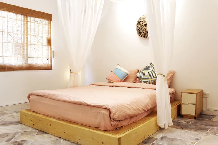 Wawasan Puchong- 2 King 1 Queen Bed/ Swing/ 三房田园风 - Puchong